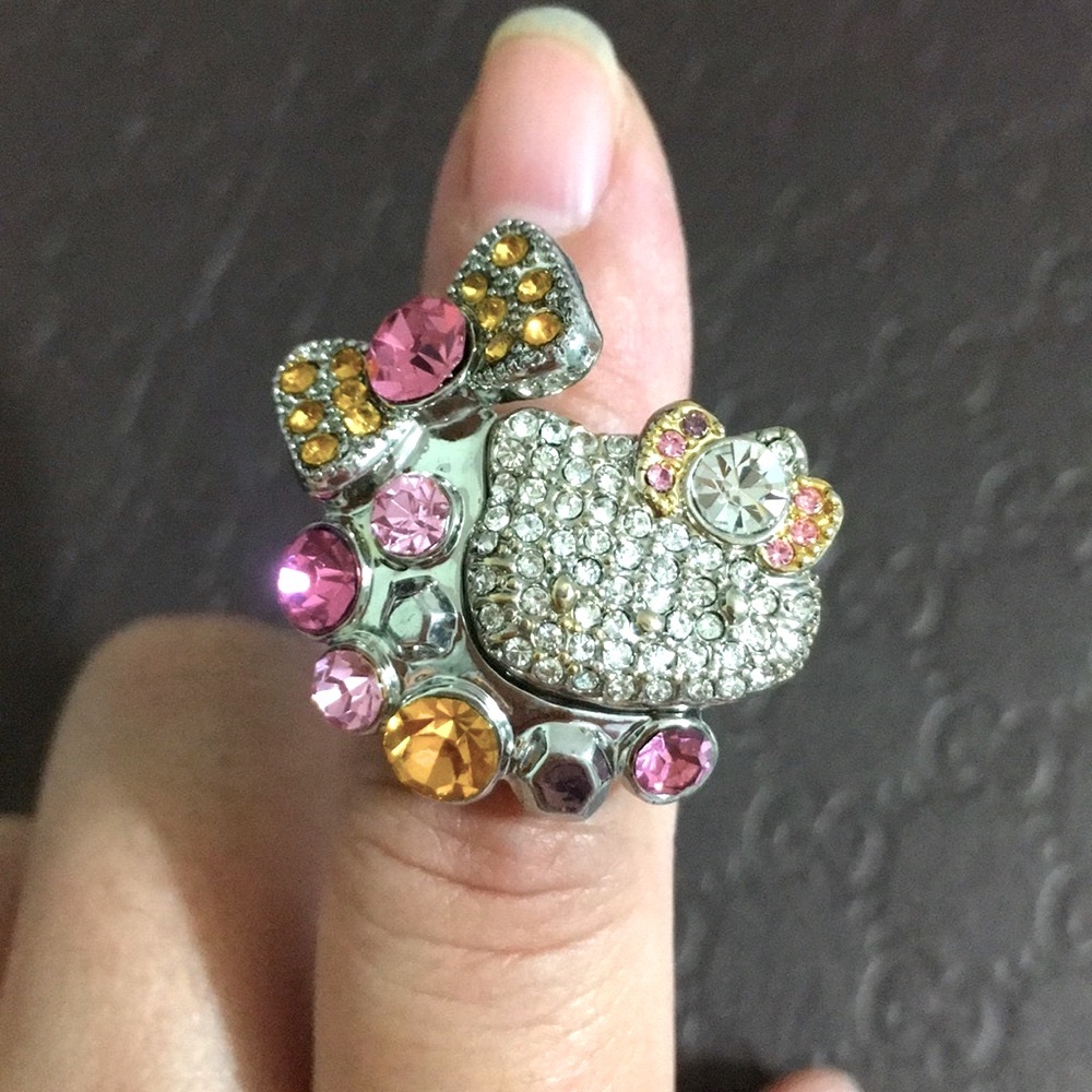 Raresanrio Hello Kitty ‘10 Stone Ring - Gem
